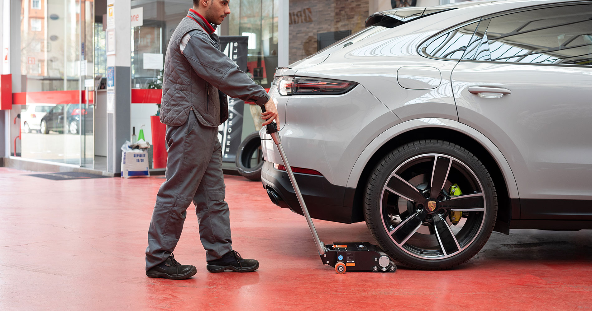 Vehicle movers | Movitruck » Renova