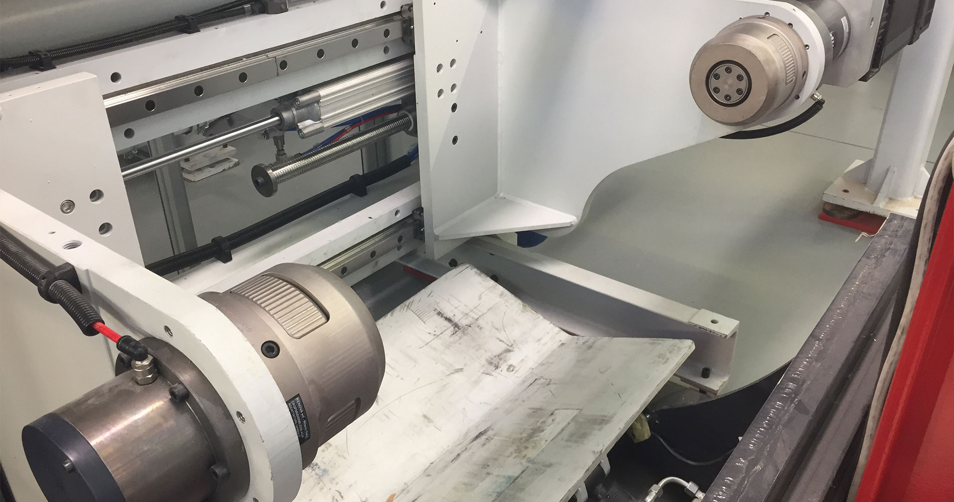 Pneumatic core chucks - Pneumomechanical chucks | GRIPMATIC