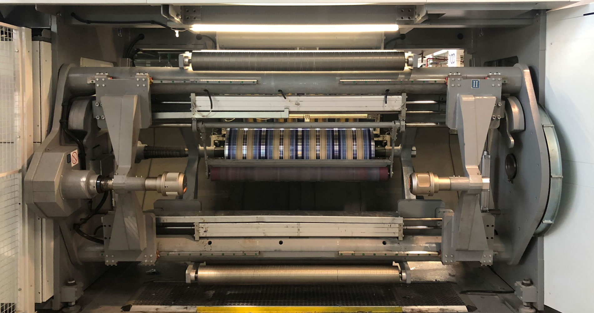 Pneumatic core chucks - Pneumomechanical chucks | GRIPMATIC